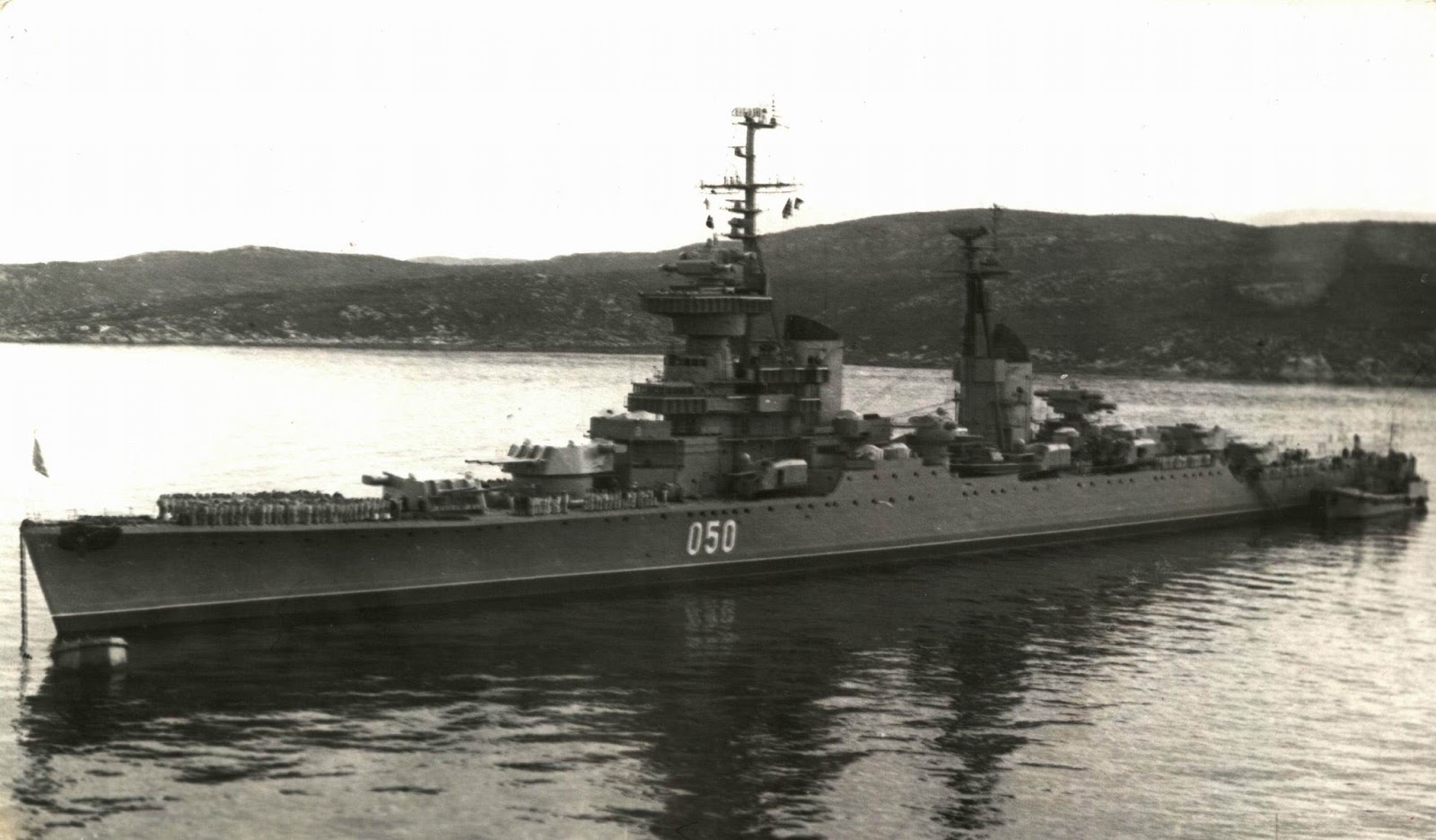 Battleships and Gun Cruisers of the Major Cold War Navies
