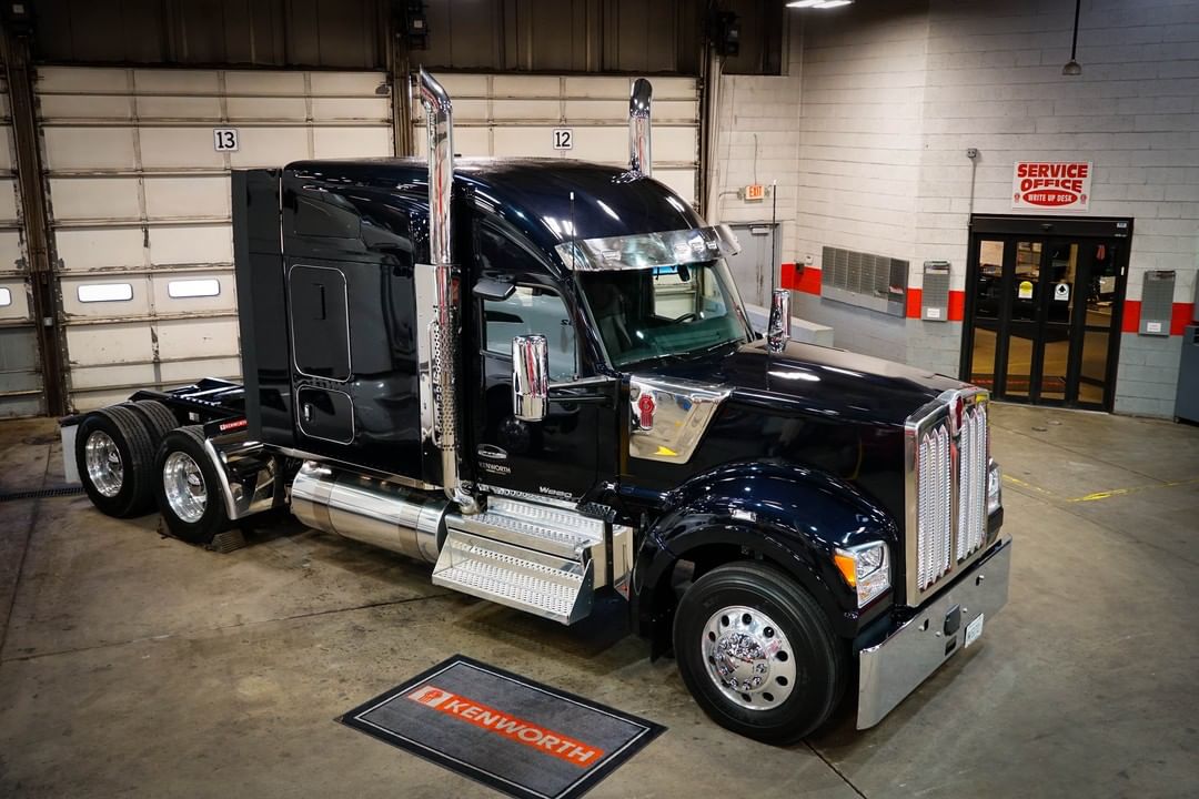 DIECIOCHO RUEDAS: KENWORTH W990… EL NUEVO ÍCONO ENTRE LOS CLÁSICOS… UN ...