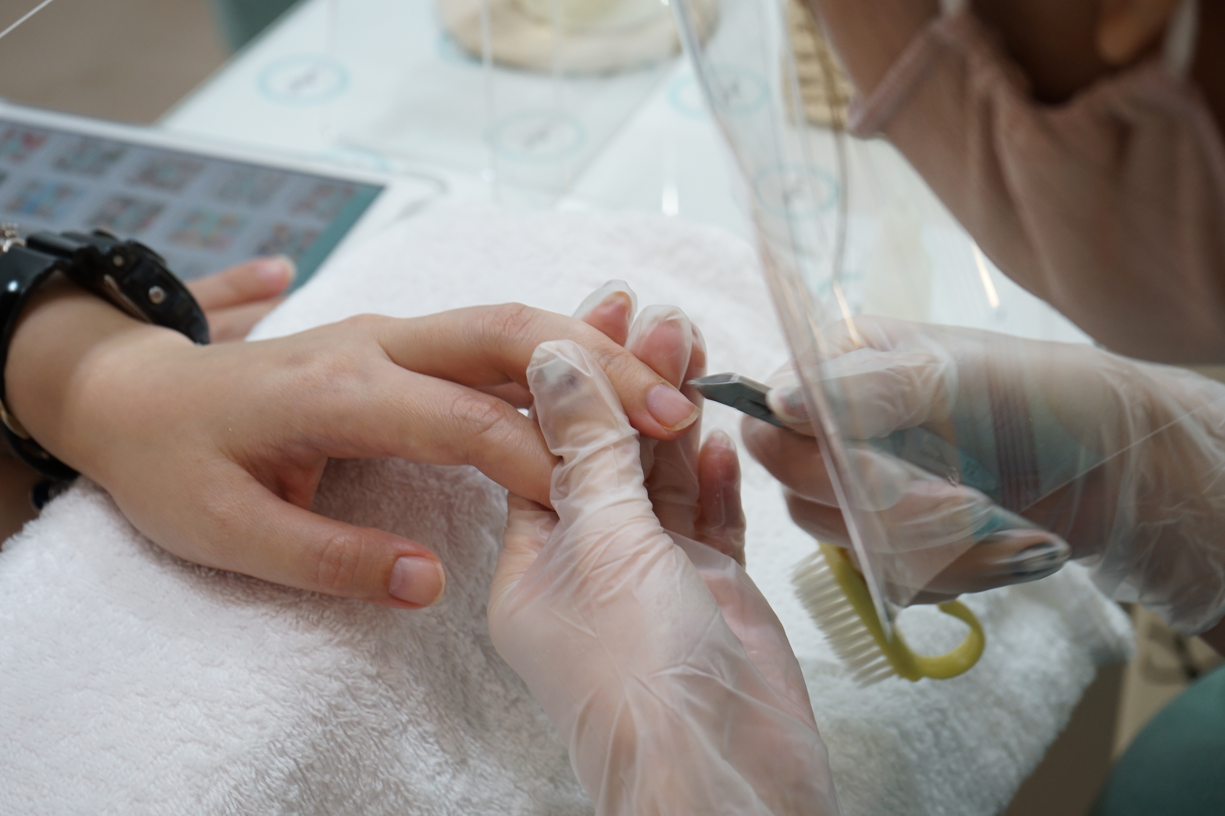 Maniqure Kuala Lumpur - The Best Manicure & Pedicure Service - Betty's ...