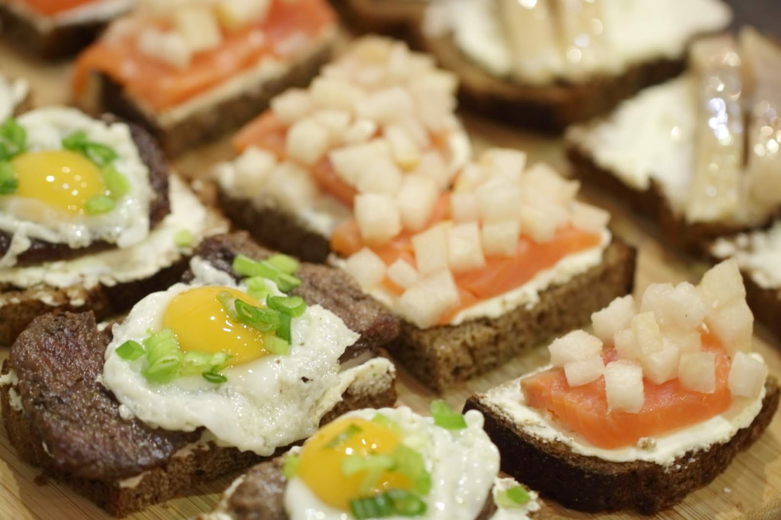 International food blog: INTERNATIONAL: One Bite and Mini-Snacks for ...