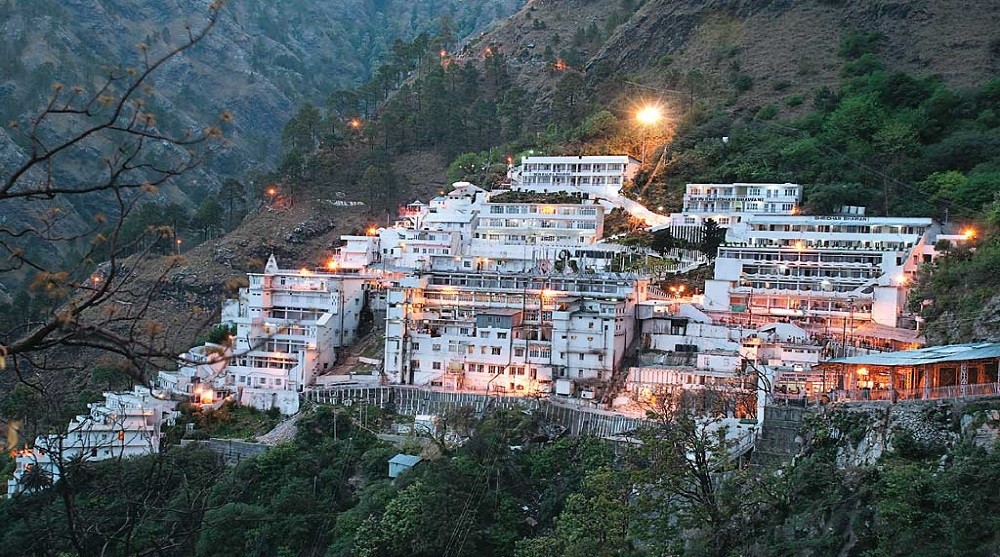 Visit Vaishno Devi to Experience Divinity this Summer