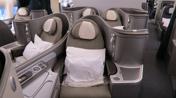 Retro Review: United First Class, Tokyo-Singapore