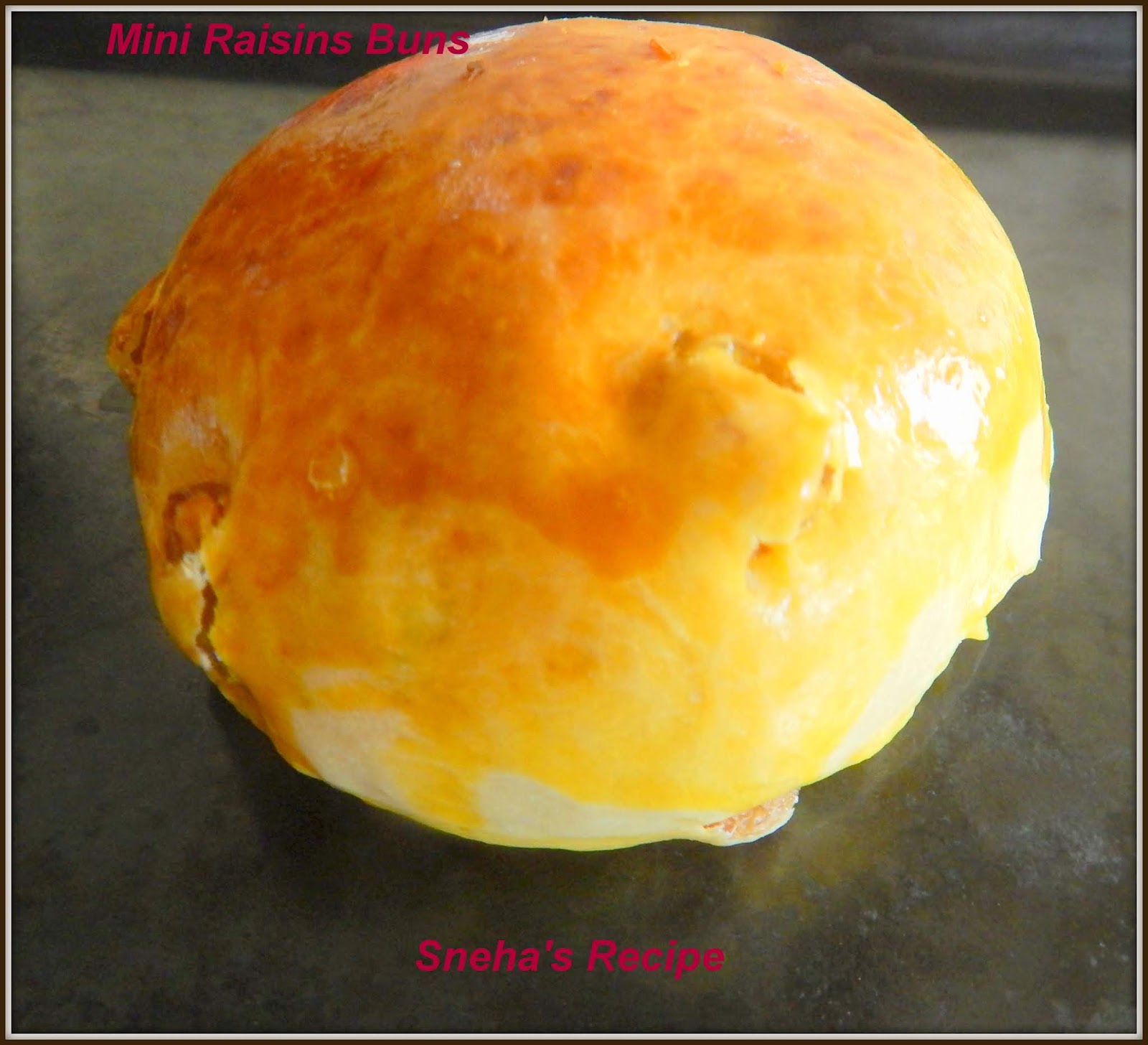 Mini Raisins Buns#BreadBakers - Sneha's Recipe