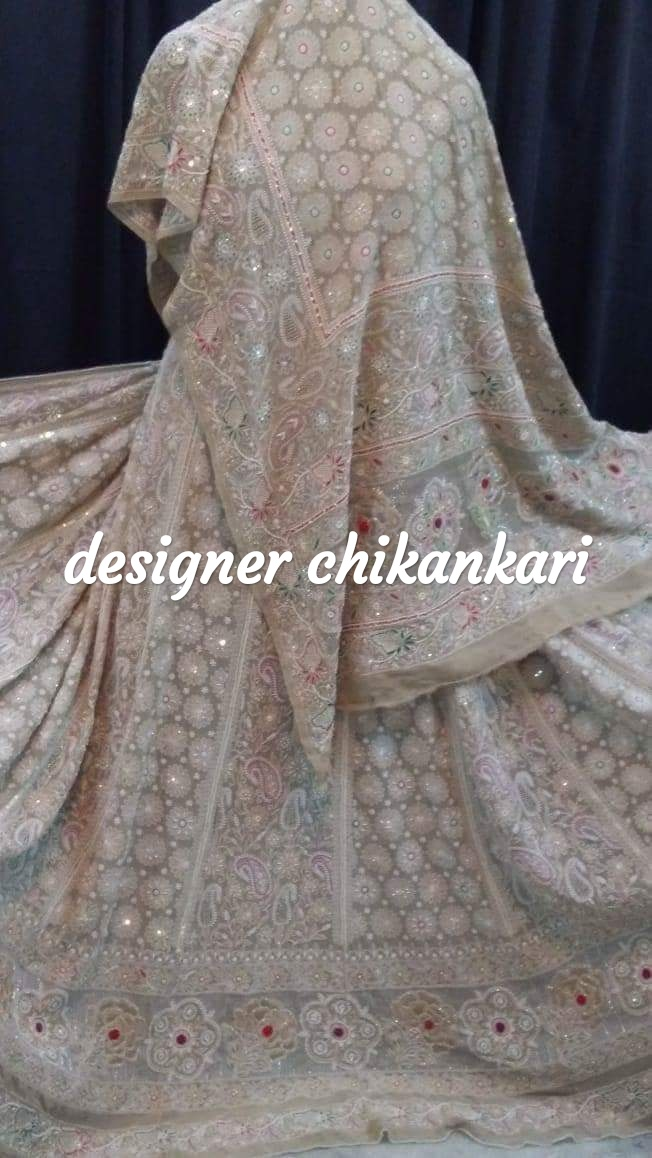 Lucknowi Chikankari Anarkali, Lucknowi Chikankari Saree, Lucknowi ...