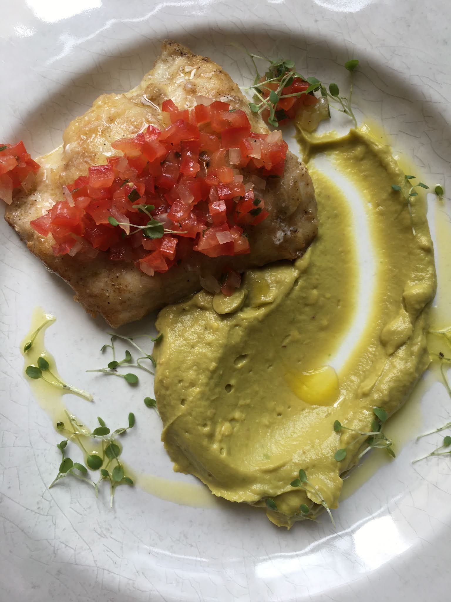 Comidas & Rumos: FILÉ DE ROBALO COM GUACAMOLE