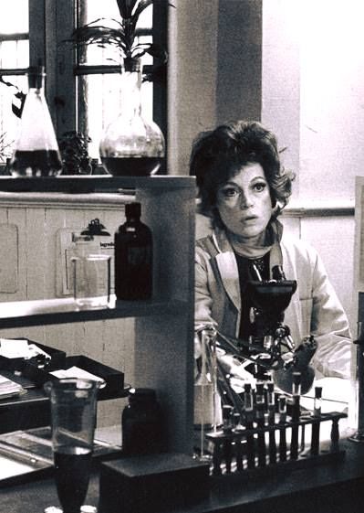 Shadows on the Wall: An Online Dark Shadows Fanzine: House of Dark ...