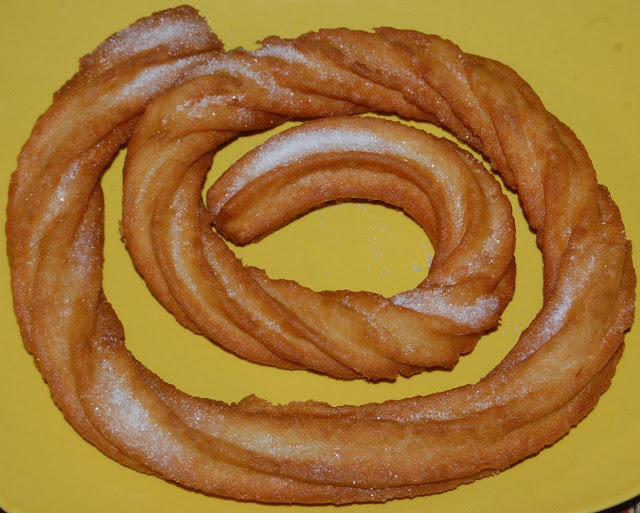 la cocina de valenciana: MASA PARA CHURROS Y PORRAS CON CHOCOLATE A LA ...