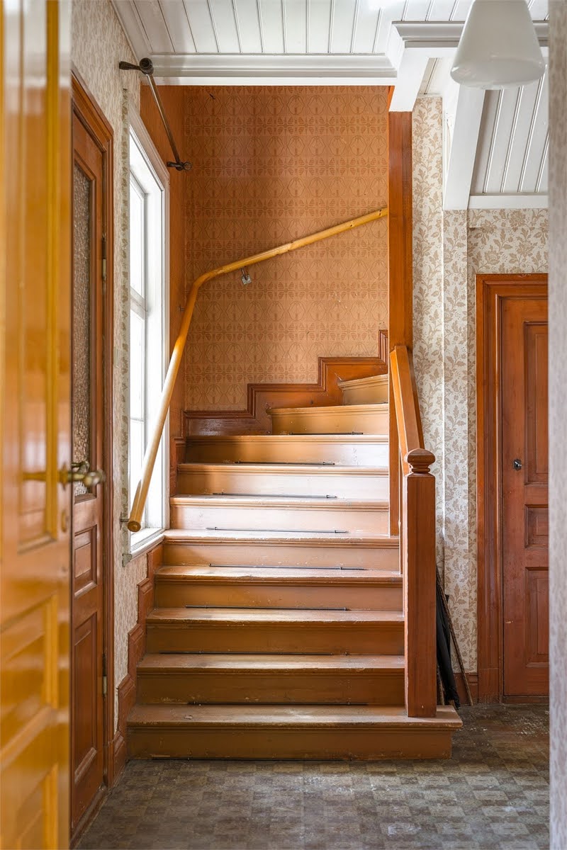 TIMMER & MASONITE . .: Hemma hos