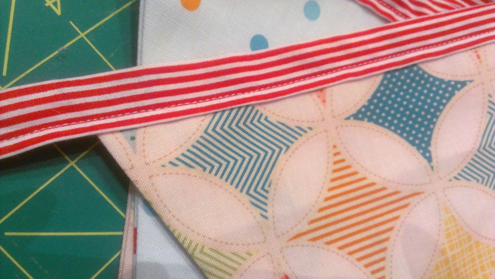 MsBittyKnacks Blog Bitty Bunting Flag Tutorial MsBittyKnacks Blog Bitty Bunting Flag Tutorial