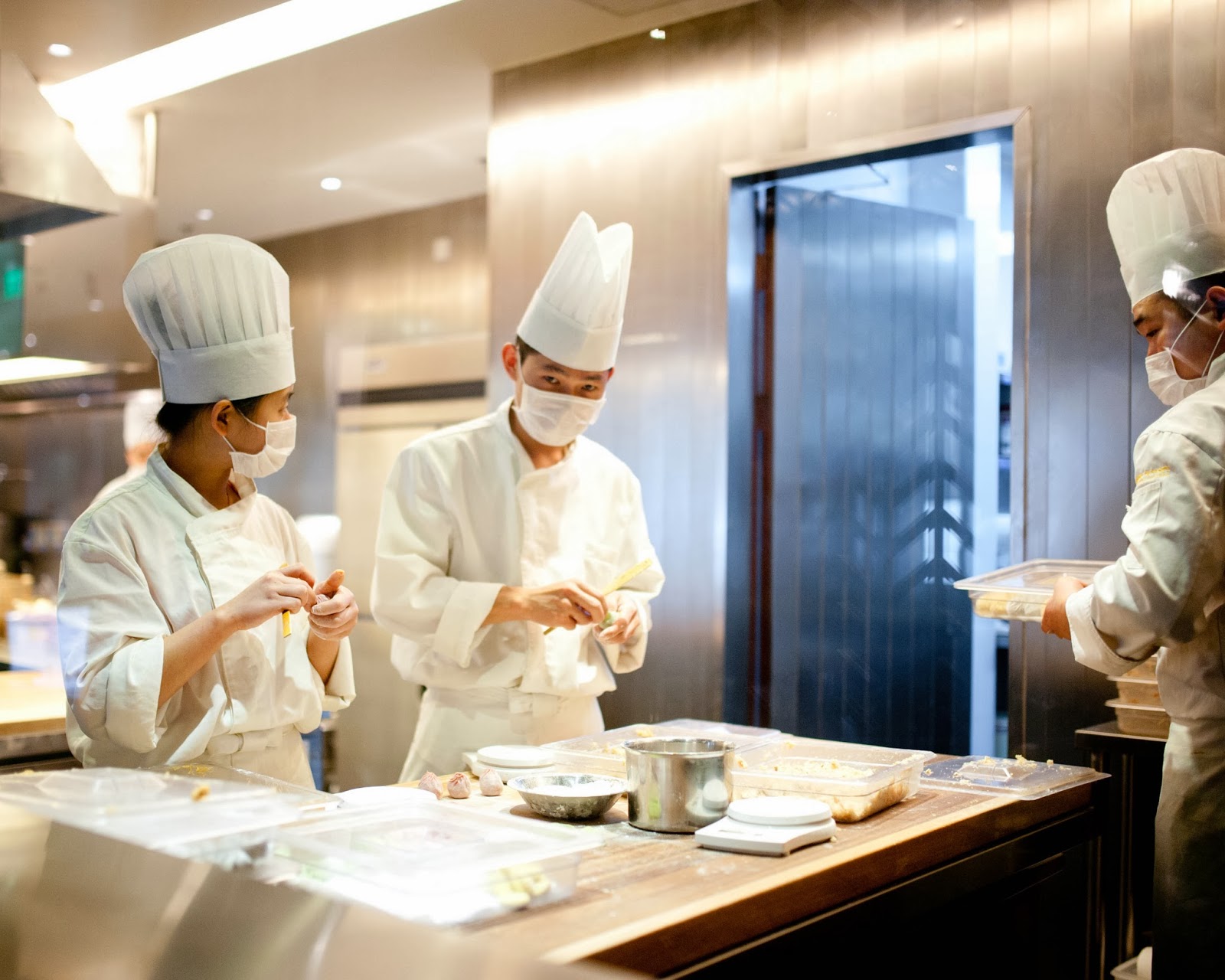 Life on Nanchang Lu: Shanghai Dumpling Wars: A New Contender Emerges in ...