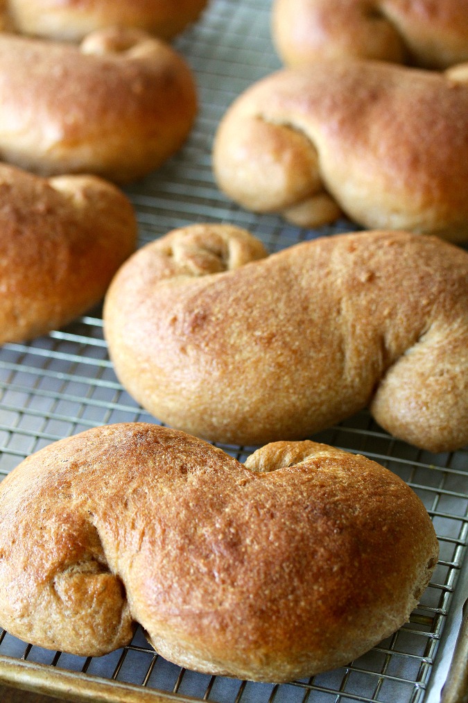 Whole Wheat Santa Lucia Buns | Karen's Kitchen Stories