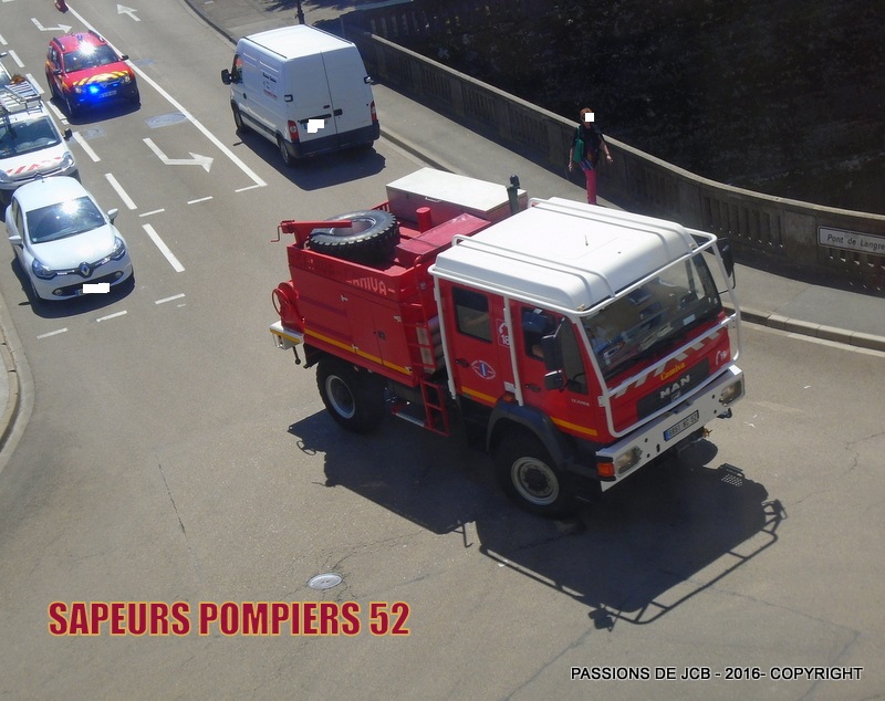 LES SAPEURS POMPIERS DE CHAUMONT