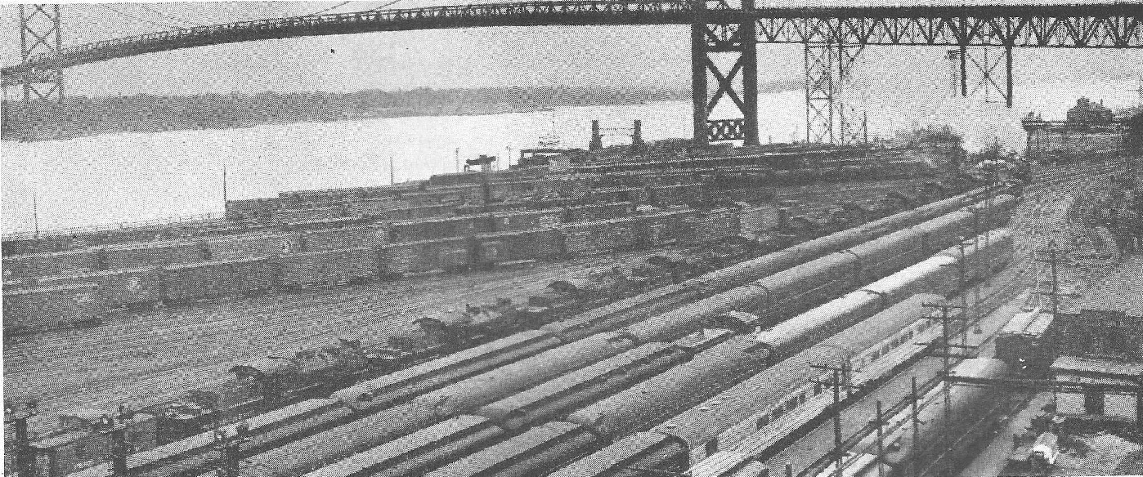 Towns and Nature: Detroit, MI: Riverfront Railroad Yards