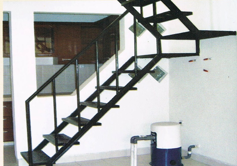 10 DESAIN TERBARU TANGGA BESI MINIMALIS RUMAH BERTINGKAT