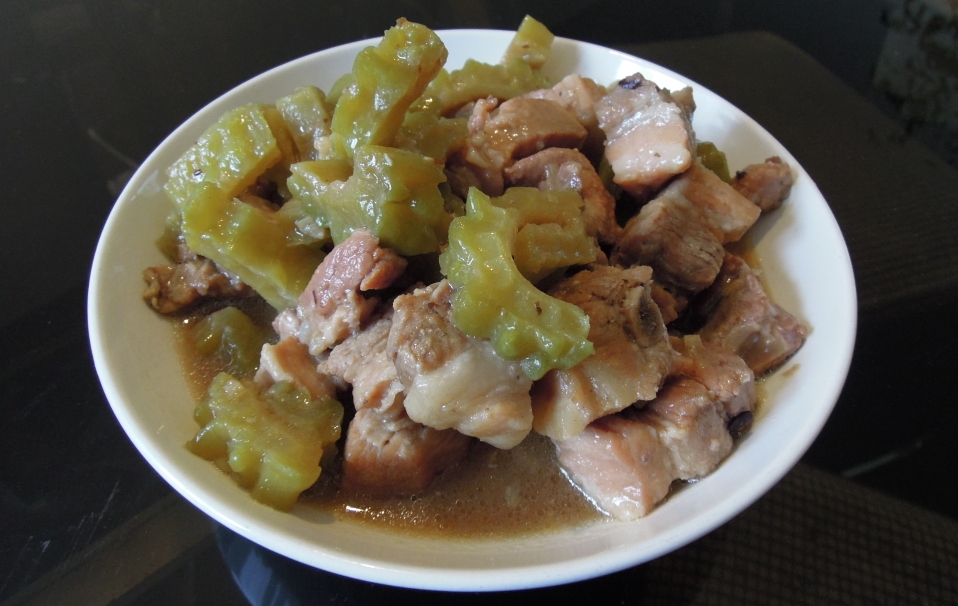 Toastkey: Bitter melon braised with pork (苦瓜焖猪肉)
