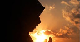 7 Dzikir Yang Bagus Dibaca 100 (Seratus) Kali Setiap Hari. - Kumpulan ...