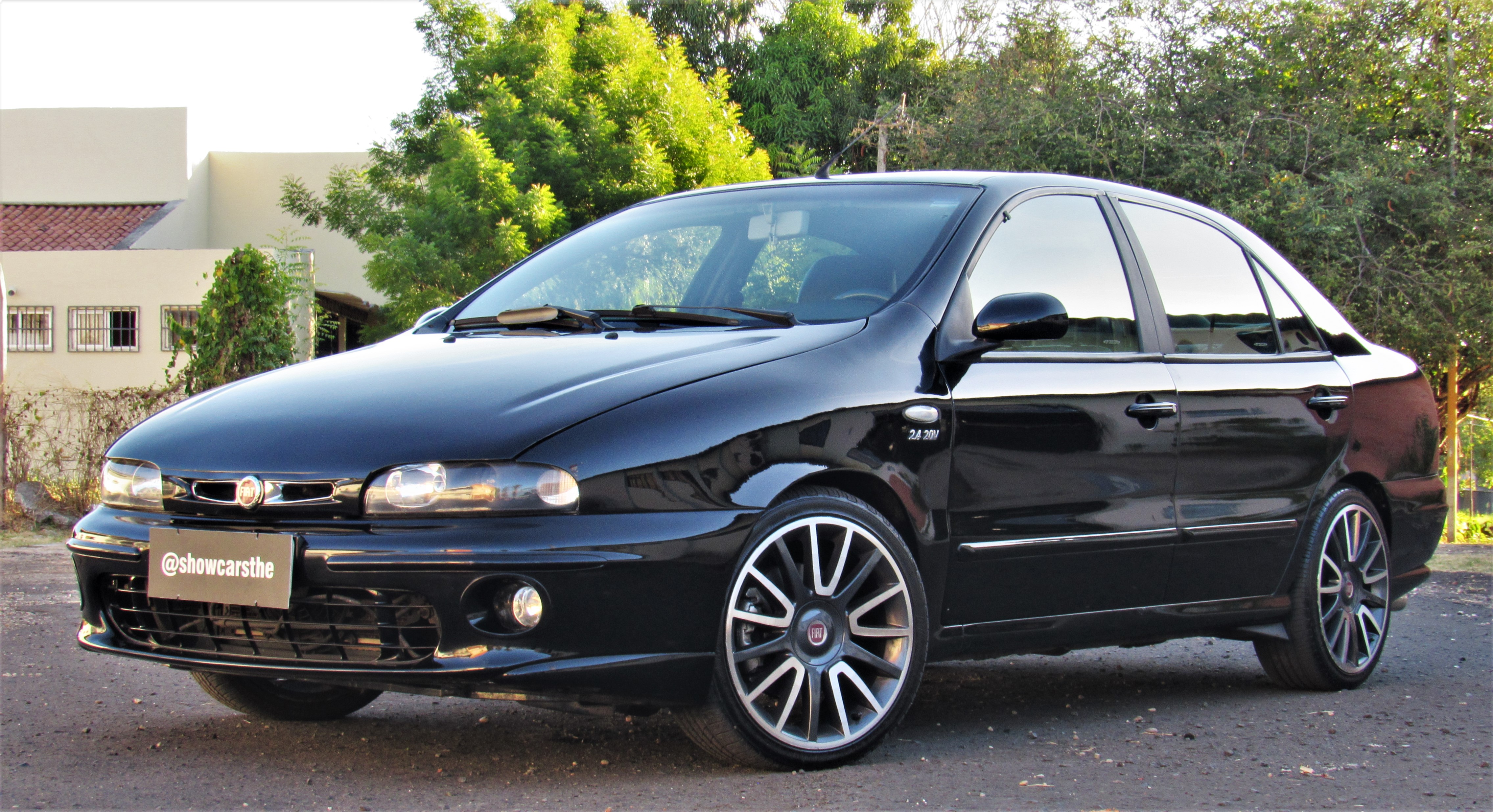 Como é dirigir o Fiat Marea 2.4 HLX manual 2003!