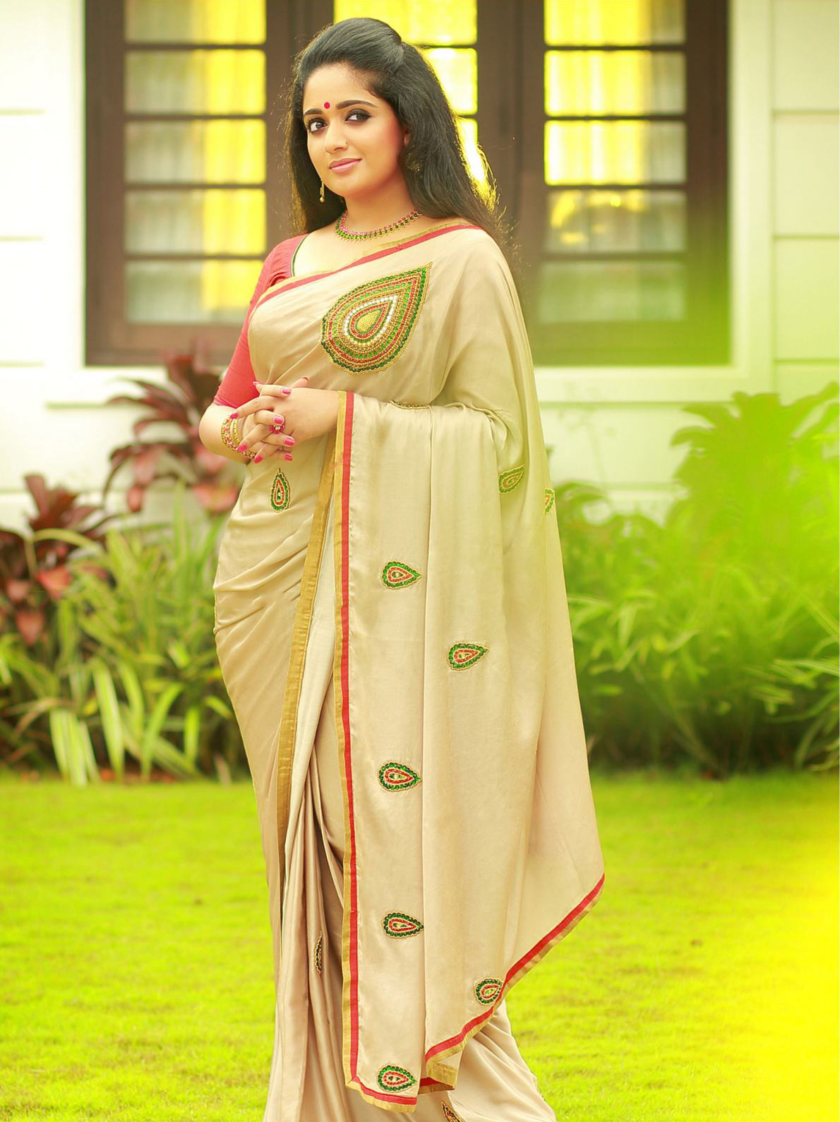 Kavya Madhavan Hot Saree Photoshoot for Lakshya Saree Ad (Part-2 ...