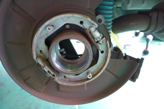 My Lovables: 「BMW E46 M3 リアハブベアリング (33412295519) 交換」