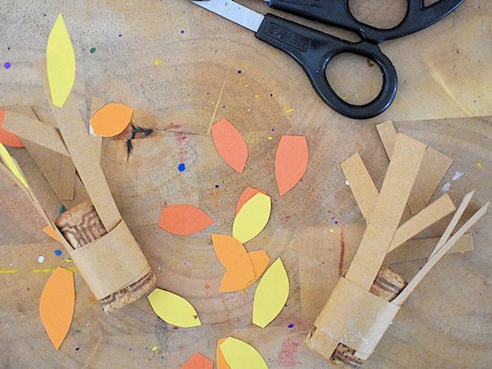How to Make an Easy Fall Tree Craft with Kids this Autumn