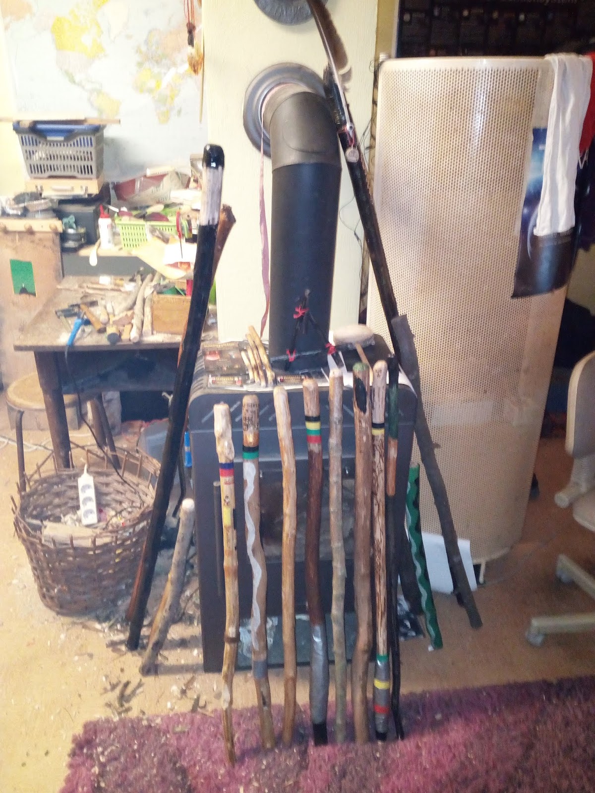 Wanderstab - Holzarbeit und Natur - Selber machen Anleitung - Selbst ...