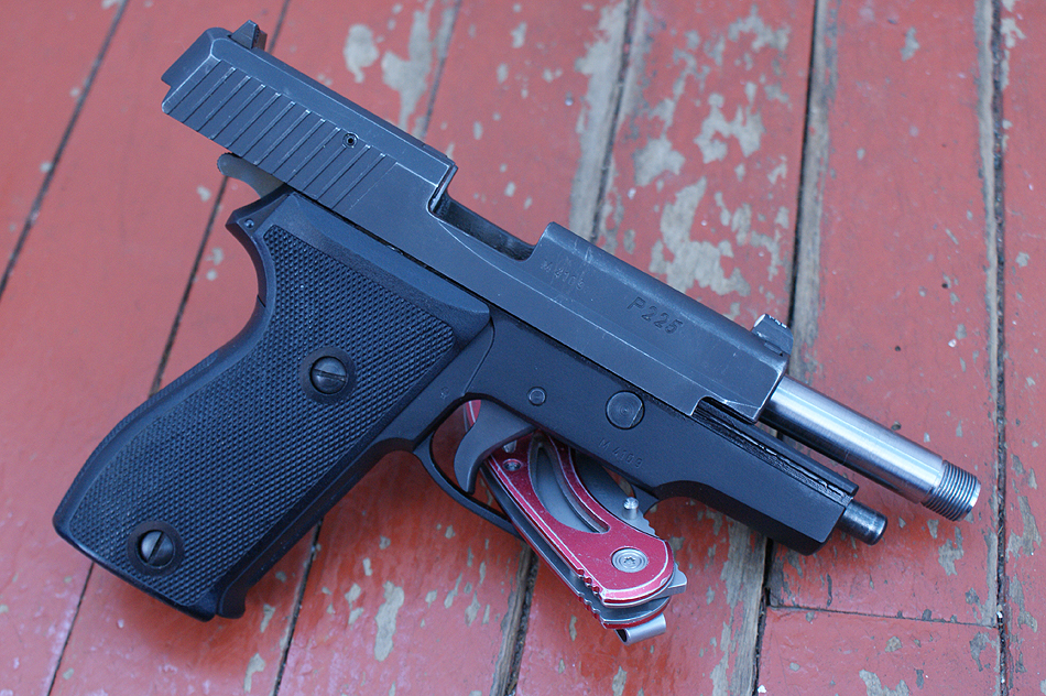 NineByNineteen: SIG Sauer P225 and CrossFit