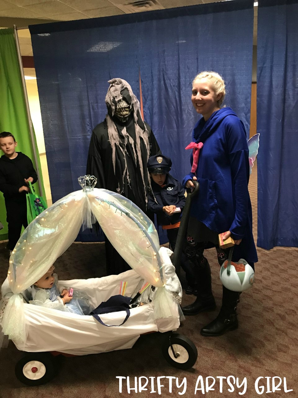 Thrifty Artsy Girl: Halloween Princess Costume: DIY Light Up Cinderella ...