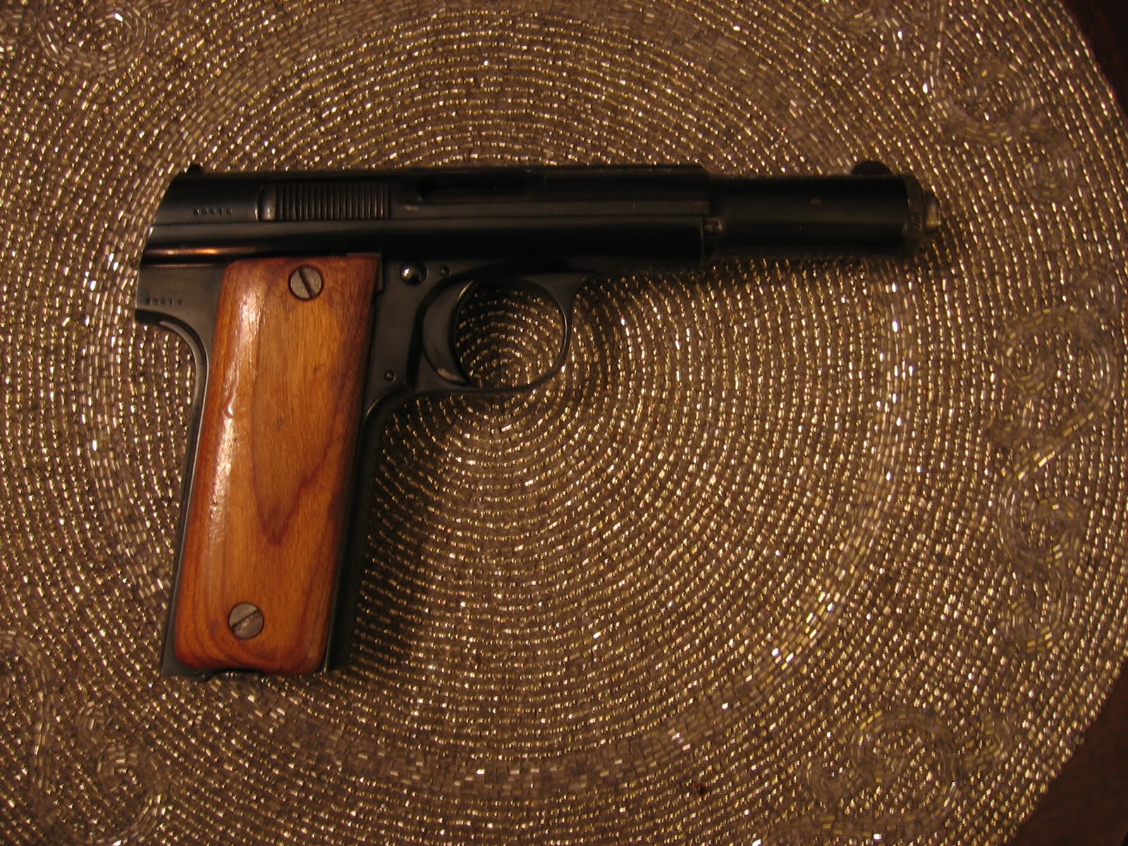 Old School Guns: The Astra Model 600