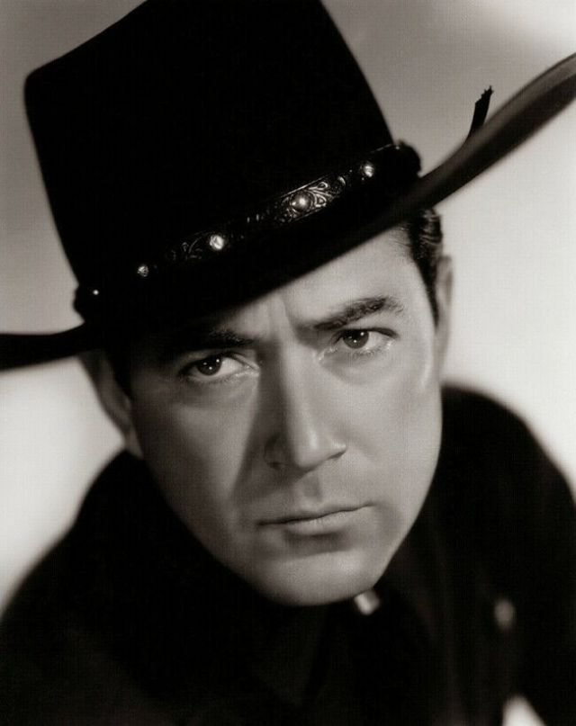 30 Vintage Portrait Photos of Johnny Mack Brown in the 1920s and ’30s ...