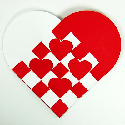 Capadia Designs: Woven Heart Basket for Valentine's Day