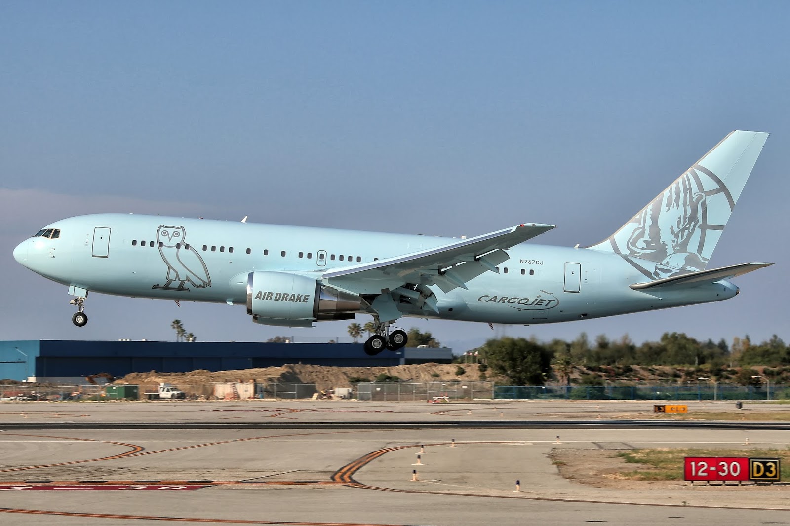 Aero Pacific Flightlines: Elan Express Boeing 767-24Q(ER) (28270/629 ...