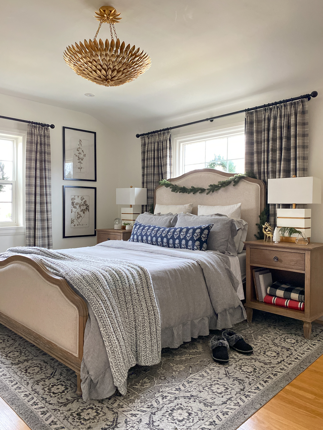 7 Christmas Bedroom Decor Ideas To Last All Winter Long Rambling 7-christmas-bedroom-decor-ideas-to-last-all-winter-long-rambling