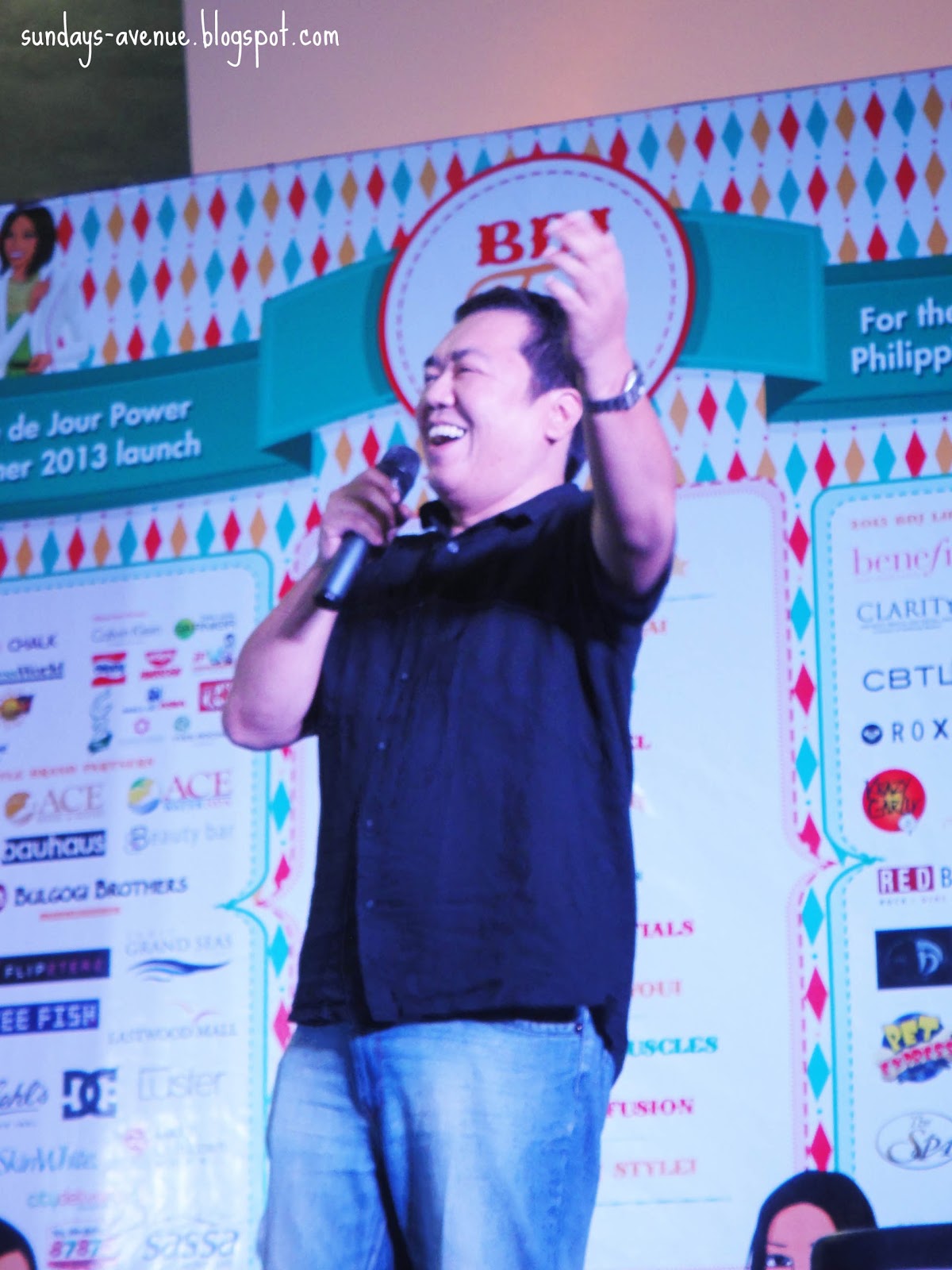 Sunday's Avenue: BDJ Fair 2012 Limitless held at the Mall Of Asia Music ...