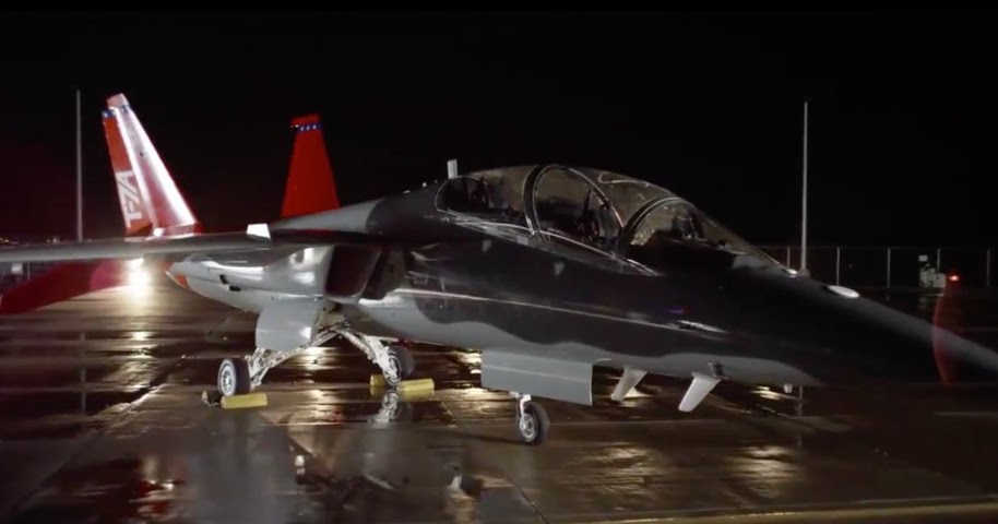 Military and Commercial Technology: Red Hawk jet passes CDR for ground ...