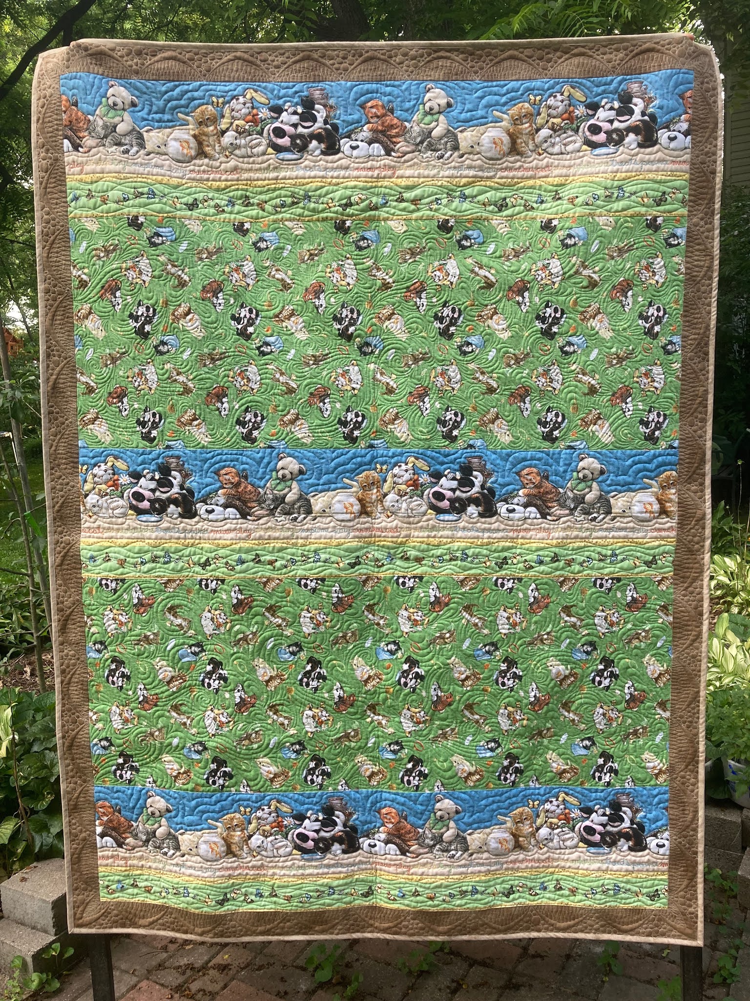 Show Me Sewing: Fourth of Five Plush Animal Quilts - Twin