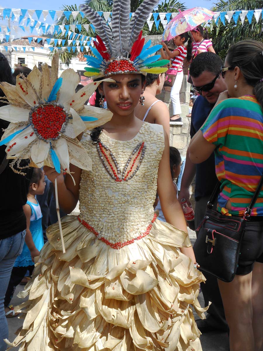 Jody's Daily Haiku: Sept 15 - At The Independence Day Parade