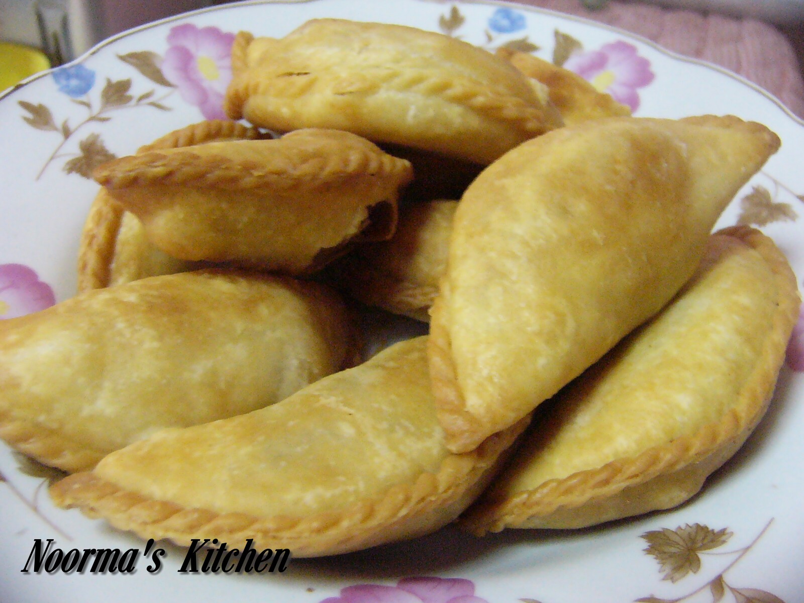 Cendana Kasih: Karipap Daging