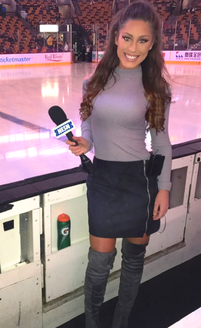 THE APPRECIATION OF BOOTED NEWS WOMEN BLOG : alex kraemer