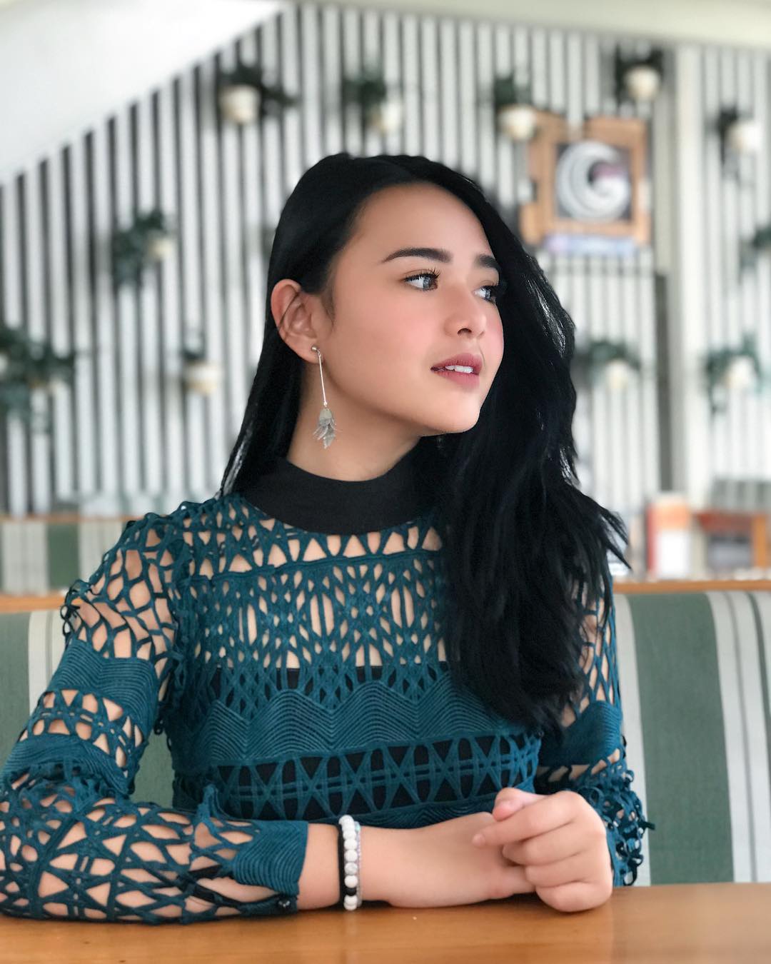 BIODATA & PROFIL Amanda Manopo (Agama, Pacar, Usia / Tanggal Lahir ...