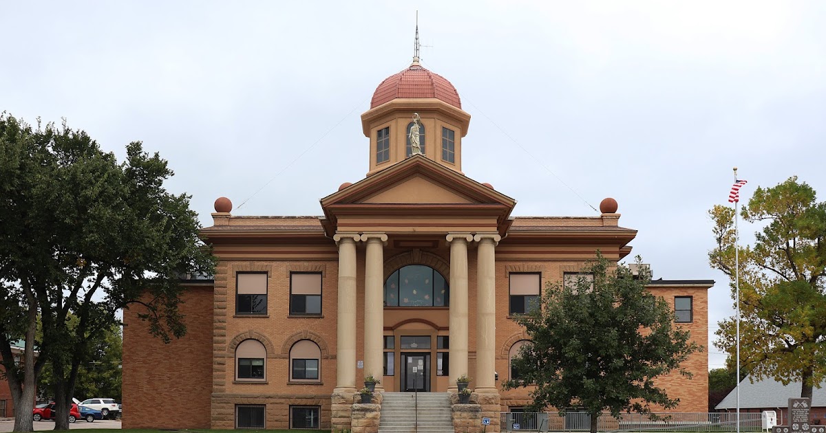 The Outskirts of Suburbia: Butte County Courthouse