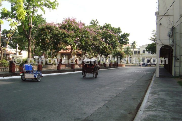THINGS TO DO IN ILOCOS NORTE: A Walking Tour Around the City of Laoag ...