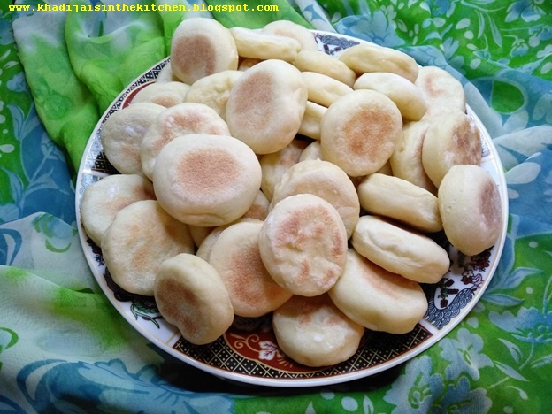 Khadija is in the Kitchen: MINI BATBOUT FARCI / STUFFED MINI BATBOUT ...