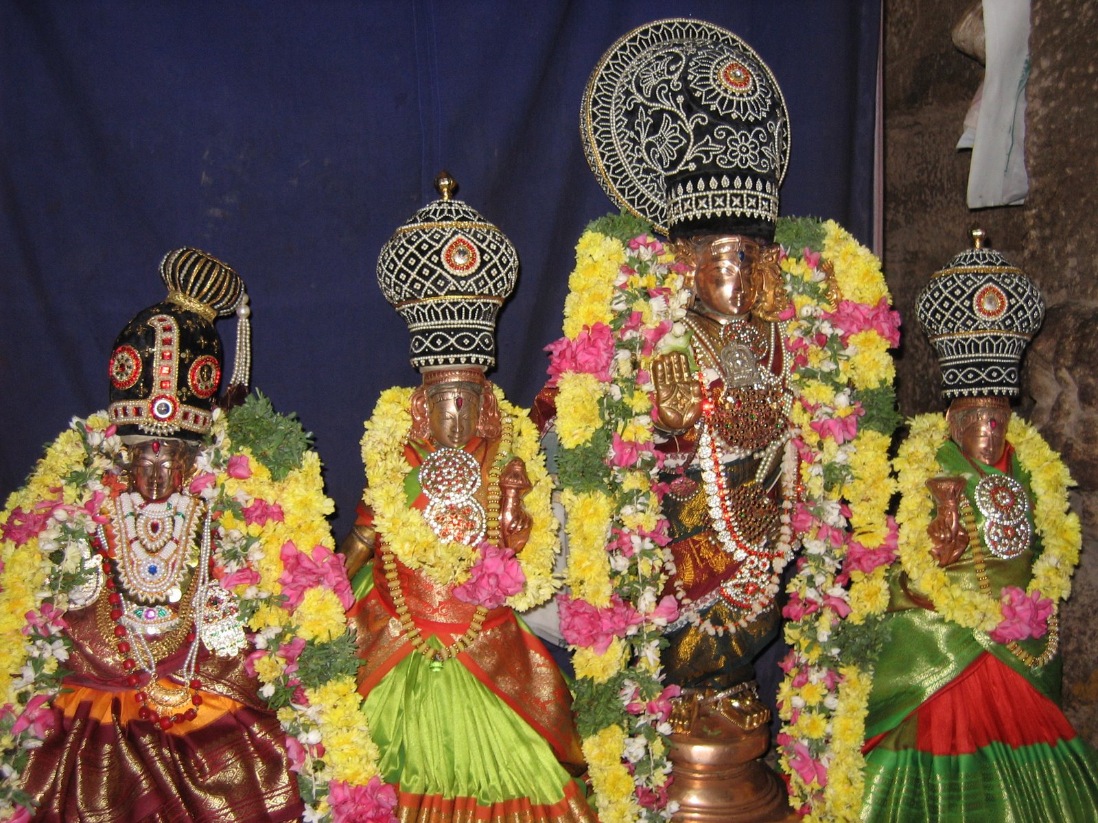 Tamilnadu Tourism: Thiru Parameswara Vinnagaram (Vaikunta Perumal ...