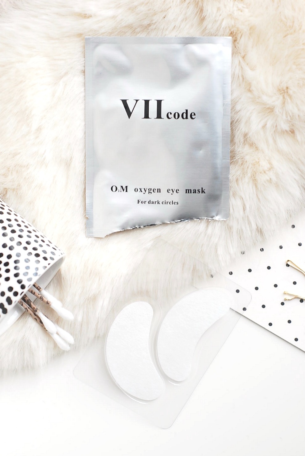 VII Code O2M Oxygen Eye Mask for Dark Circles | Review | A Certain Romance
