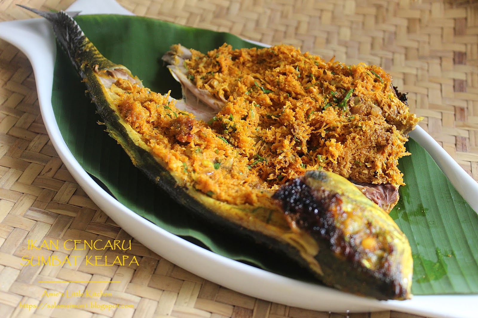 Ikan Cencaru Sumbat Kelapa - Amie's Little Kitchen