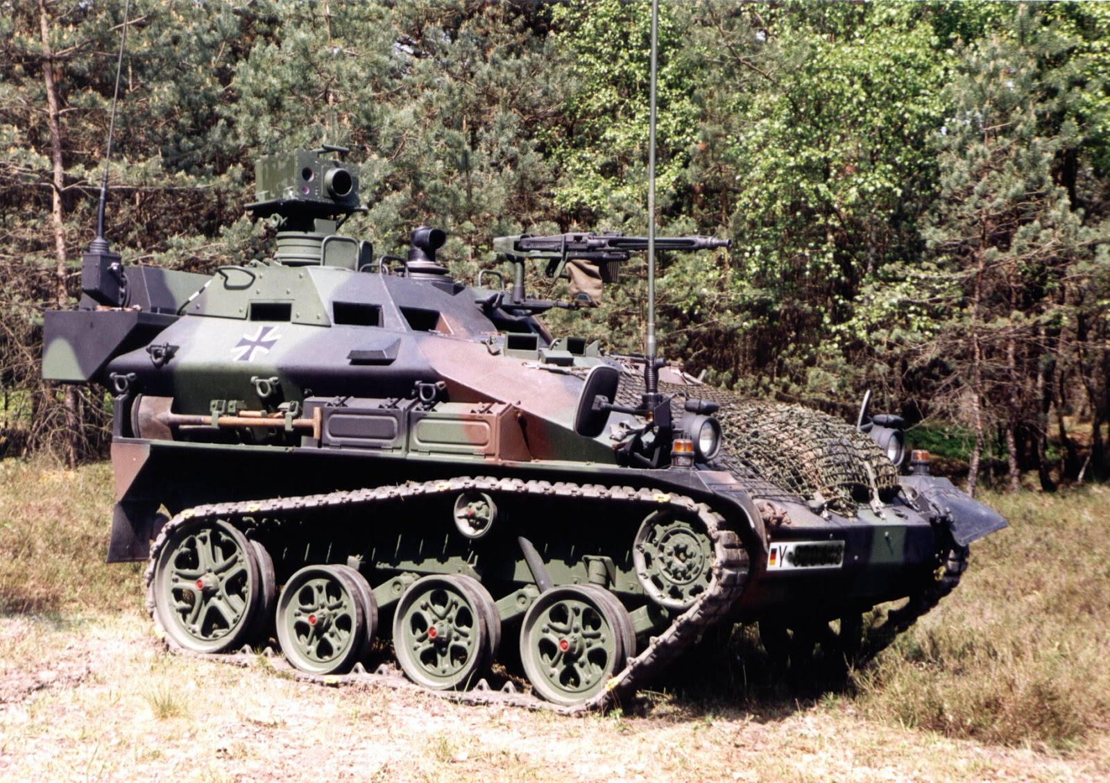 AAG_th บันทึกประจำวัน: FFG ชนะงานปรับปรุงยานเกราะสายพาน Wiesel 1 เยอรมนี