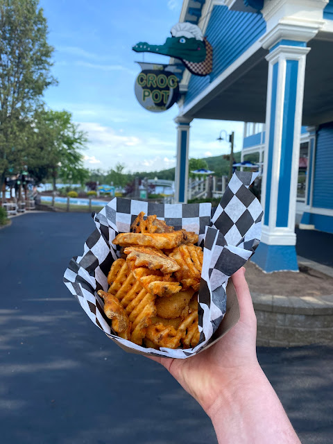 Review: Croc Pot Chicken Tenders and Waffle Fries at Lake Compounce