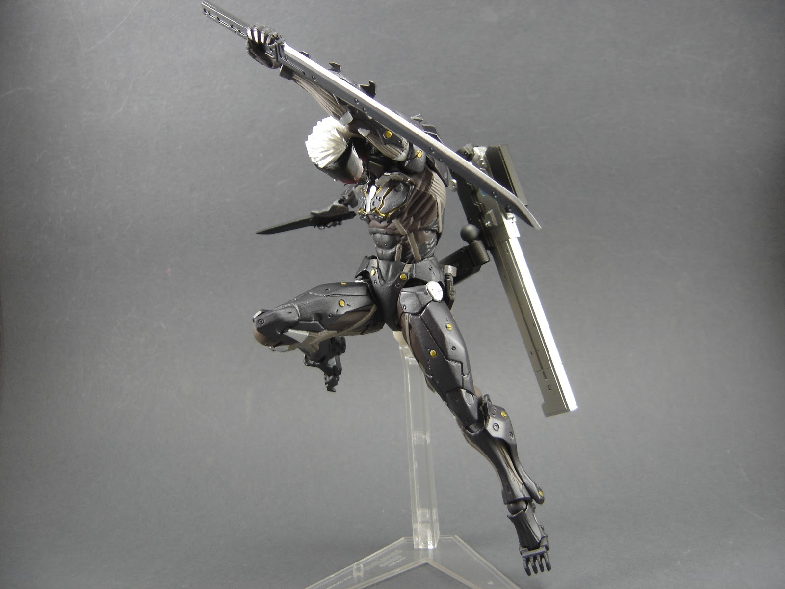 Lightning Ace's gundams: Revoltech Raiden from metal gear rising ...