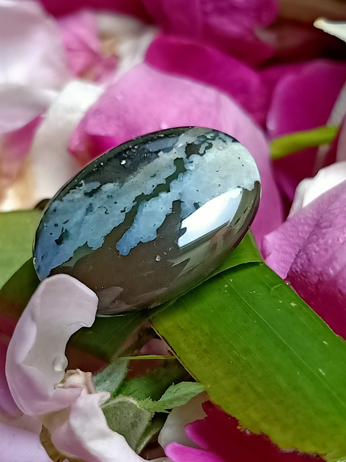 MUSTIKA PUTRI SONGGO LANGIT ~ Jimat Azimat | Batu Mustika Geliga ...