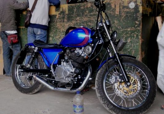 Gambar Modifikasi CB Klasik Retro
